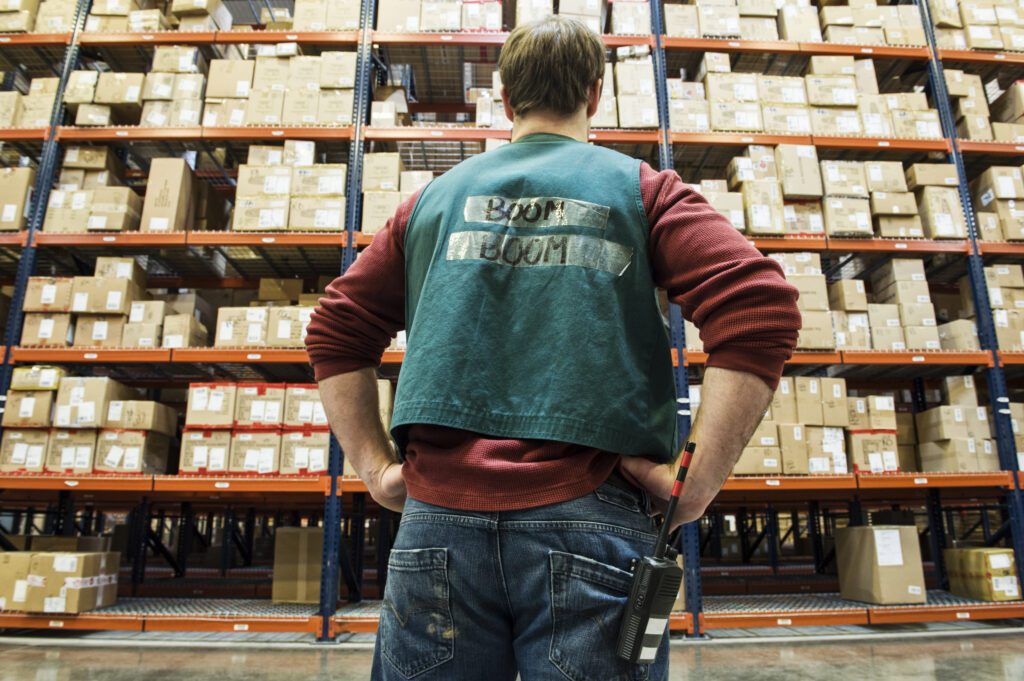 Manage Excess Inventory: How to Avoid Overstock and Optimize